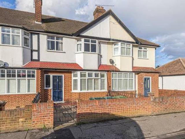 3 bedroom terraced house for sale in Nursery Road Lower Sunbury TW16