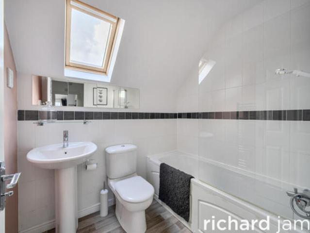 3 bedroom terraced house for sale in Smart Close, Redhouse, Swindon, SN25