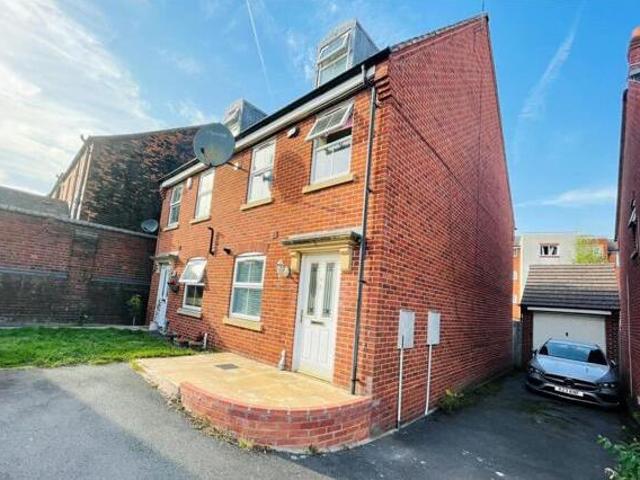 3 Bedroom Terraced House For Sale In Smethwick, West Midlands