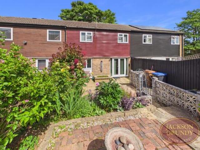 3 bedroom terraced house for sale in South Holme Court, Thorplands, NN3 8AL, NN3