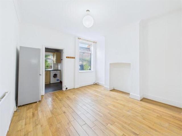 3 bedroom terraced house for sale in South Road, Sheffield, S6