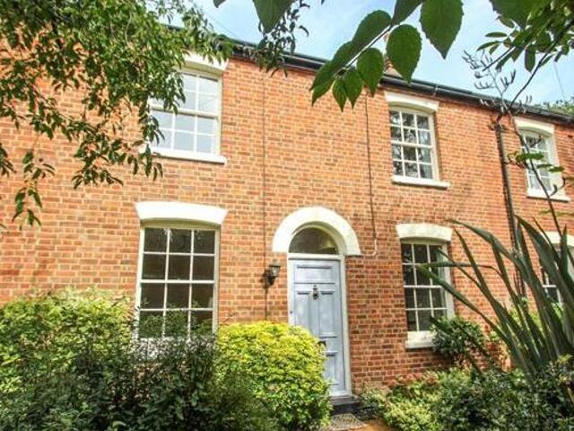 3 Bedroom Terraced House For Sale In Southampton, Hampshire