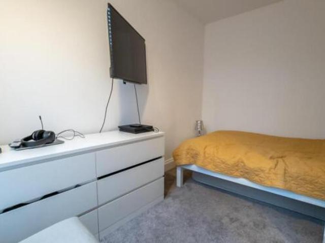 3 bedroom terraced house for sale in Southampton Road, Far Cotton, NN4