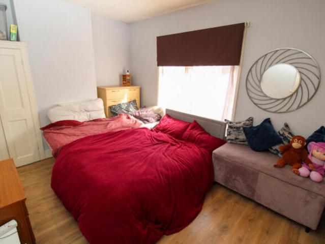 3 bedroom terraced house for sale in Southampton Road, Northampton, NN4