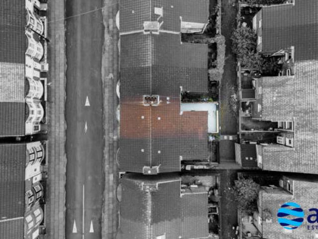 3 bedroom terraced house for sale in Southdale Road, Wavertree, L15