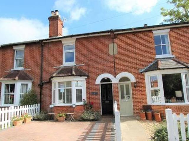 3 bedroom terraced house for sale in Satchell Lane Hamble Southampton SO31