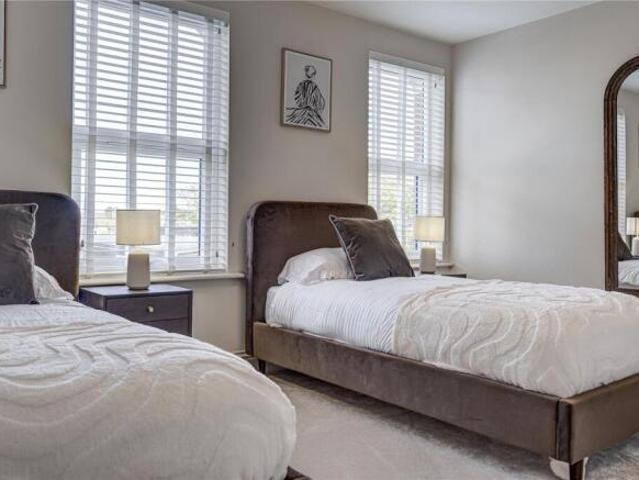 3 bedroom terraced house for sale in Savernake Street, Old Town, Swindon, SN1