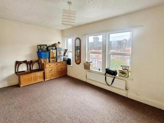 3 bedroom terraced house for sale in Salisbury Street, Bedford, MK41