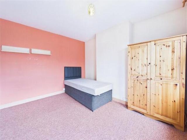 3 bedroom terraced house for sale in Sandholme Road, Bristol, BS4