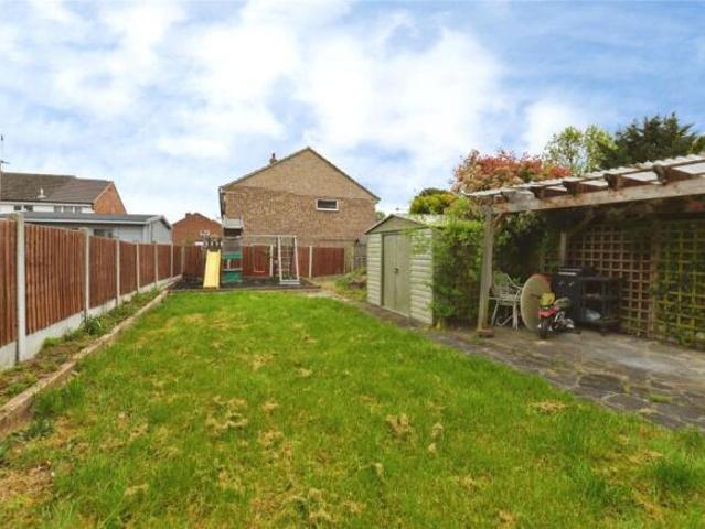 3 bedroom terraced house for sale in Sandringham Road, Pilgrims Hatch, Brentwood, Essex, CM15
