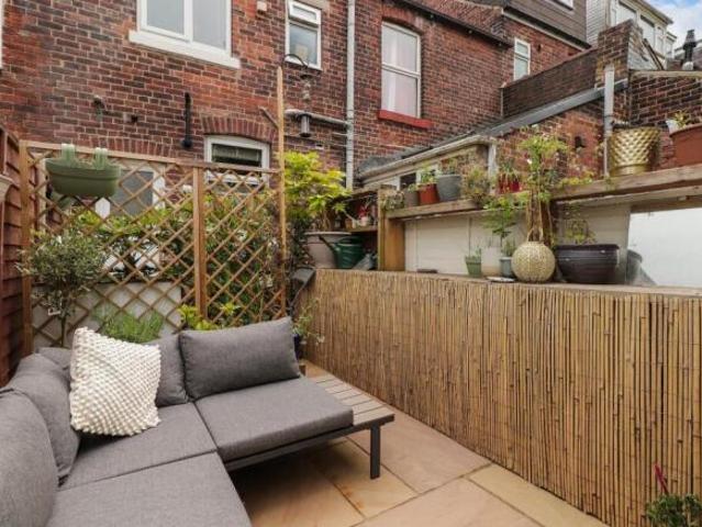3 bedroom terraced house for sale in School Road, Crookes, Sheffield, S10