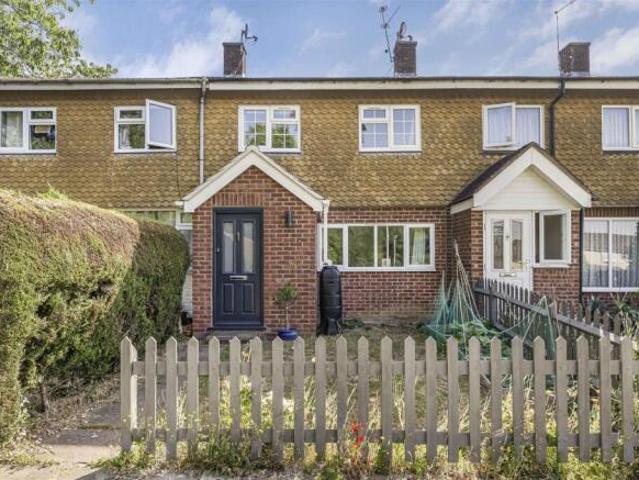 3 bedroom terraced house for sale in Scott Close, Emmer Green, Reading, RG4
