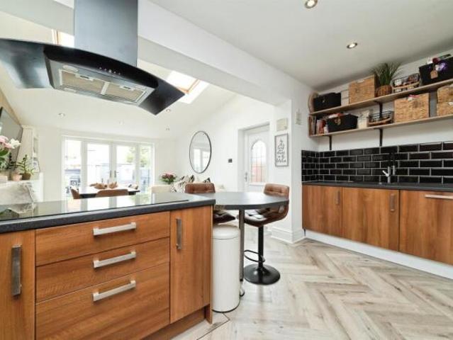 3 bedroom terraced house for sale in Seaton Road, Hessle, HU13