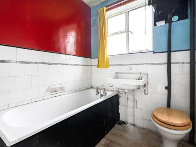 3 bedroom terraced house for sale in Selkirk Road, Twickenham, TW2