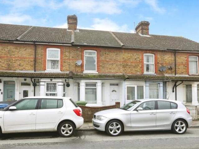3 bedroom terraced house for sale in Shakespeare Road, Sittingbourne, Kent, ME10