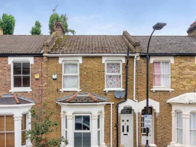 3 Bedroom Terraced House For Sale In Shepherds Bush