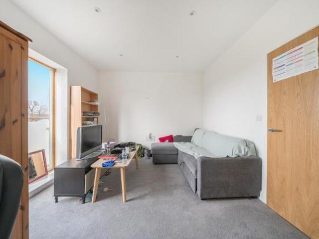 3 bedroom terraced house for sale in Sher Afzal Close, Oxford, OX4