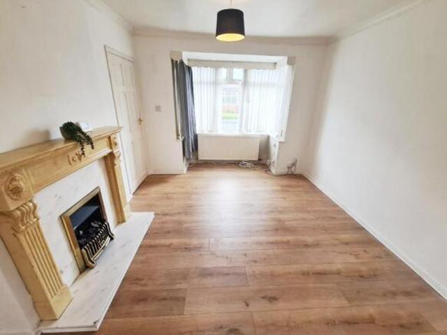 3 bedroom terraced house for sale in Sherwood Avenue, Droylsden, M43