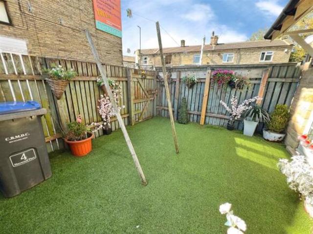 3 bedroom terraced house for sale in Sherwood Place, Bradford, BD2 3DX, BD2
