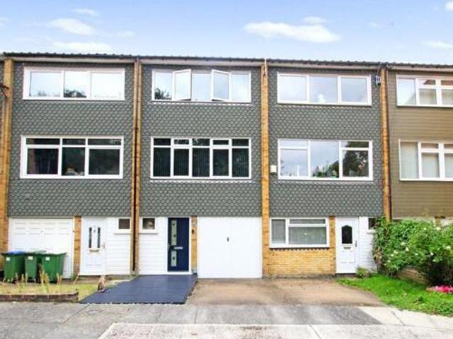 3 Bedroom Terraced House For Sale In Sidcup, Kent