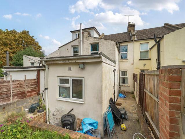 3 bedroom terraced house for sale in Sidney Road, Gillingham, Kent, ME7