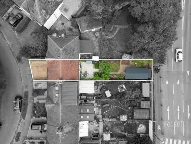 3 bedroom terraced house for sale in Silverwood Close, Cambridge, CB1
