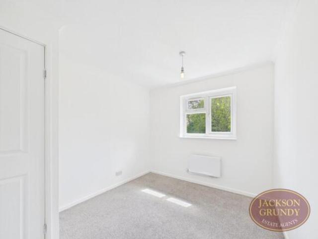 3 bedroom terraced house for sale in Sladeswell Court, Little Billing, NN3 9SZ, NN3