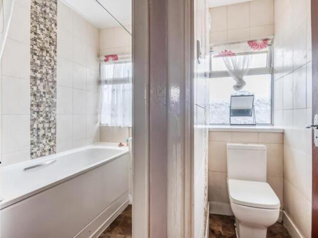 3 bedroom terraced house for sale in Langley, Berkshire, SL3