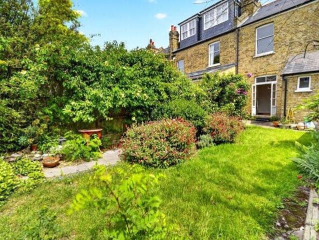 3 bedroom terraced house for sale in Spencer Gardens, London, SW14