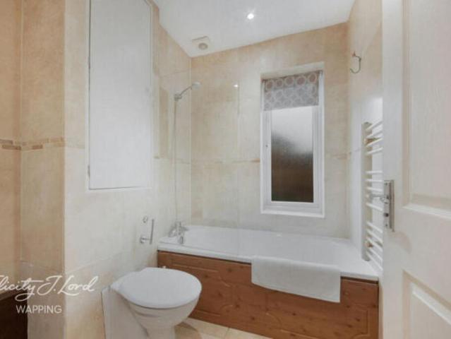3 bedroom terraced house for sale in Spirit Quay, LONDON, E1W