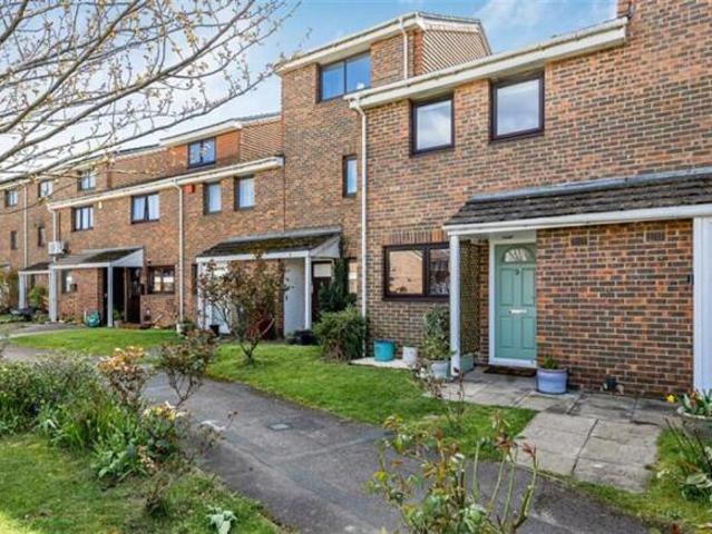 3 bedroom terraced house for sale in St. Stephens Close, Caversham, Reading, RG4