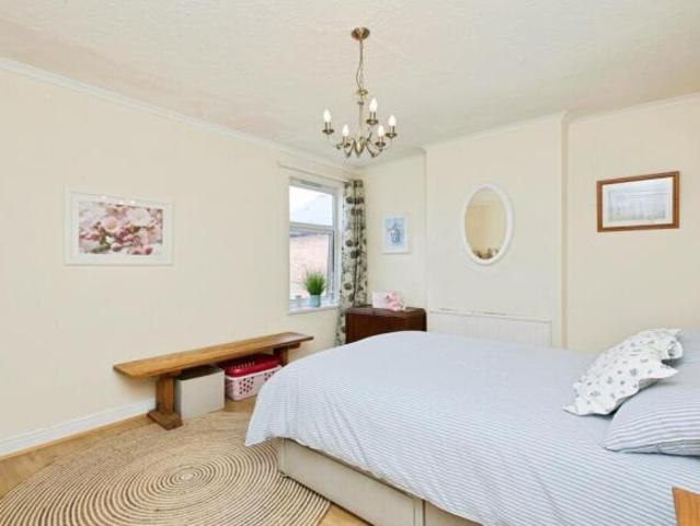 3 bedroom terraced house for sale in St. Thomas Road, Derbyshire, DE23