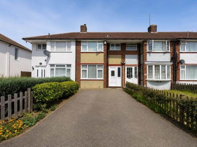 3 bedroom terraced house for sale in Stanford Road, Luton, Bedfordshire, LU2 0PY, LU2