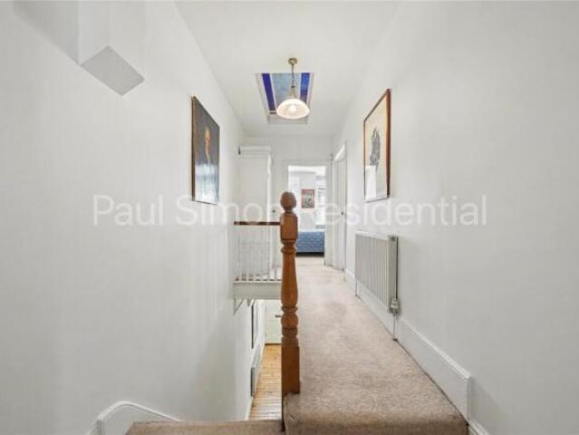 3 bedroom terraced house for sale in Stanhope Gardens, London, N4