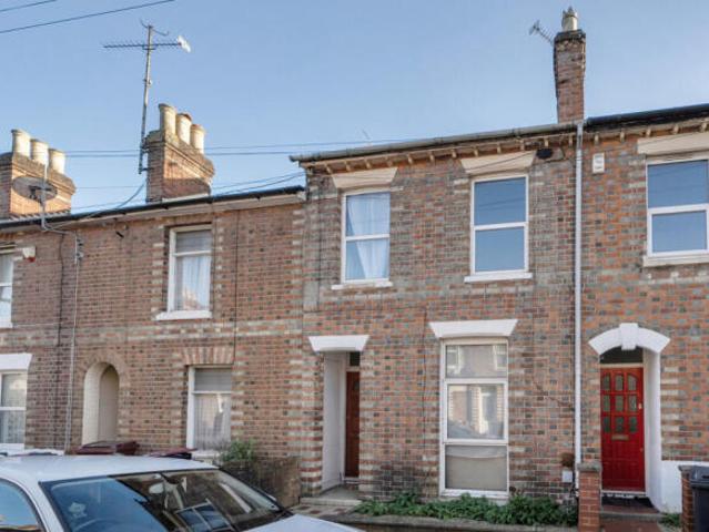 3 bedroom terraced house for sale in Stanley Grove, Reading, Berkshire, RG1