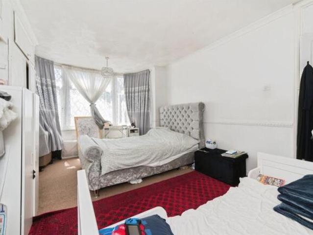 3 bedroom terraced house for sale in Stanton Road, Southampton, SO15