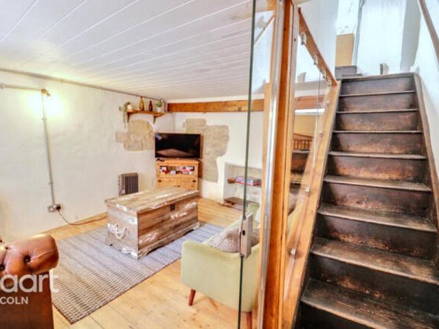 3 bedroom terraced house for sale in Steep Hill, Lincoln, LN2