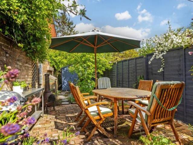 3 bedroom terraced house for sale in Stockbridge Road, Winchester, SO22