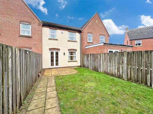 3 bedroom terraced house for sale in Stocking Way, Lincoln, LN2