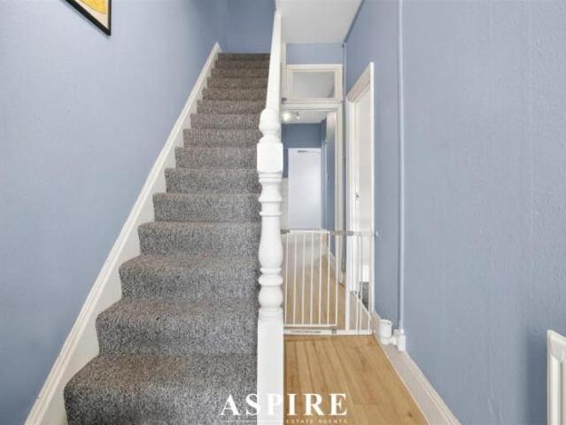 3 bedroom terraced house for sale in Stornoway Road, Southend On Sea, SS2