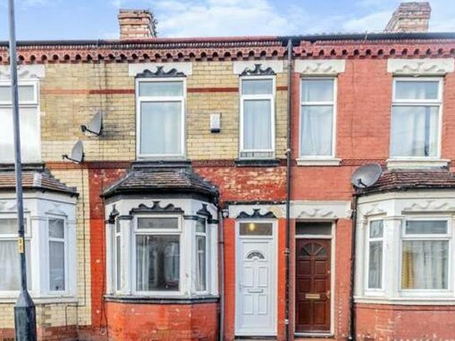 3 bedroom terraced house for sale in Stovell Road Manchester M40