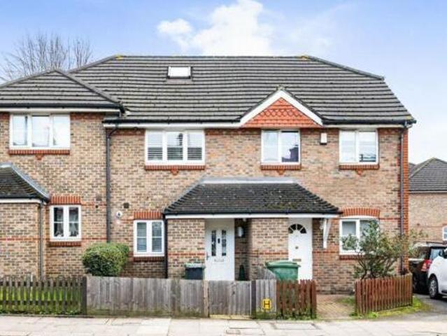 3 Bedroom Terraced House For Sale In Streatham, London