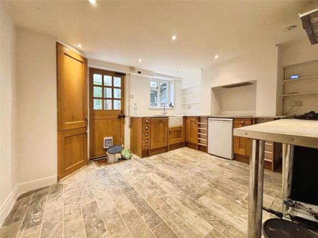 3 bedroom terraced house for sale in Sun Street, Reading, Berkshire, RG1