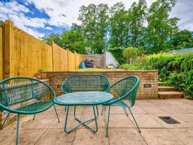 3 bedroom terraced house for sale in Surley Row, Emmer Green, RG4