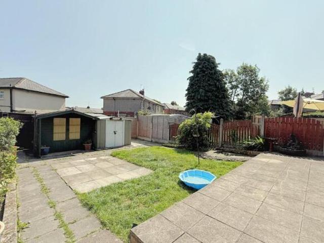 3 bedroom terraced house for sale in Swain House Crescent, Swain House, Bradford, BD2