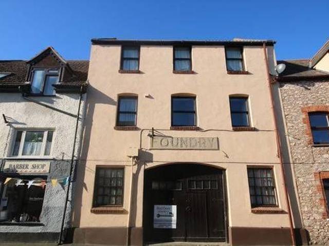 3 bedroom terraced house for sale in Swain Street Watchet TA23