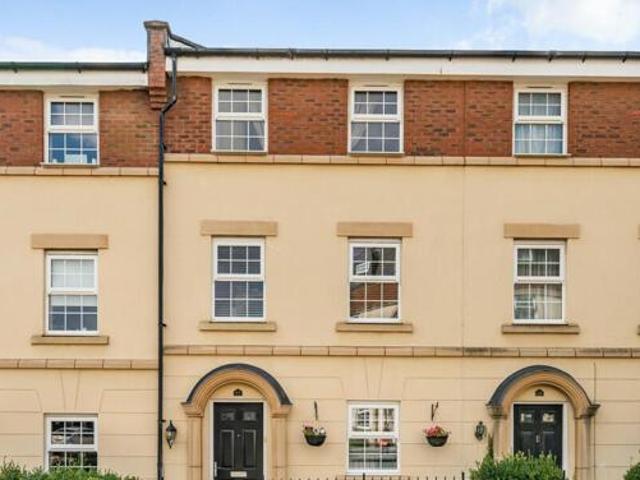 3 Bedroom Terraced House For Sale In Swindon