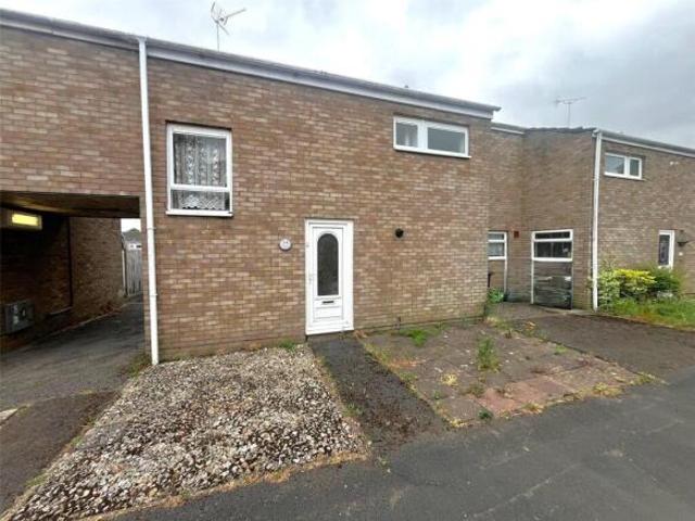 3 bedroom terraced house for sale in Sycamore Way, Basingstoke, Hampshire, RG23