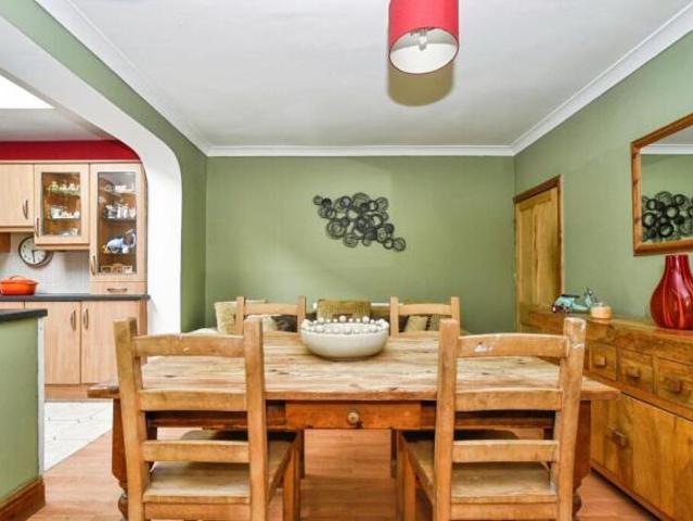 3 bedroom terraced house for sale in Ponting Street, Swindon, SN1