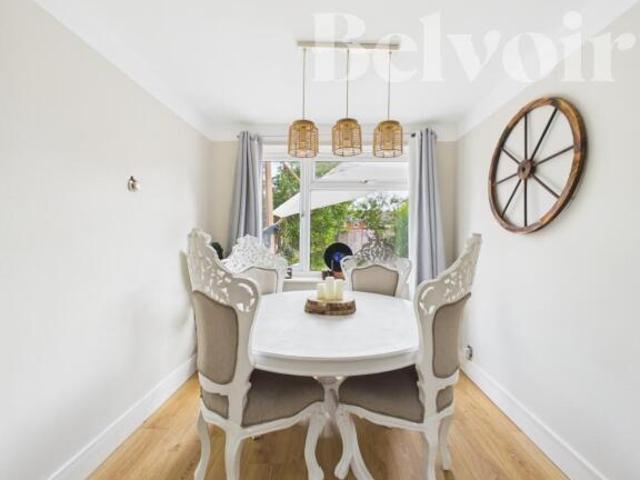 3 bedroom terraced house for sale in Porter Road, Basingstoke, RG22
